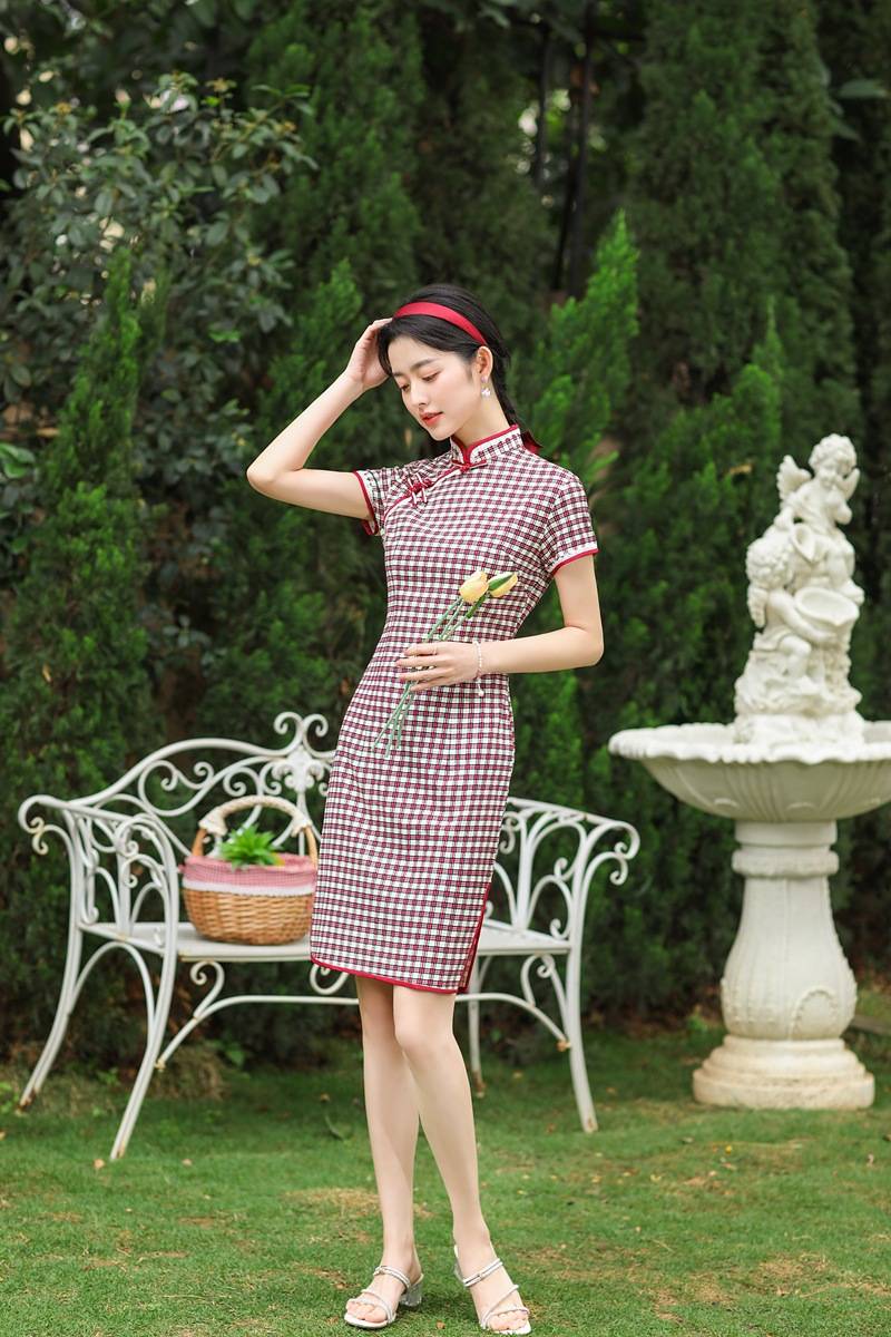 Hangzhou Red Plaid Cotton Short Qipao