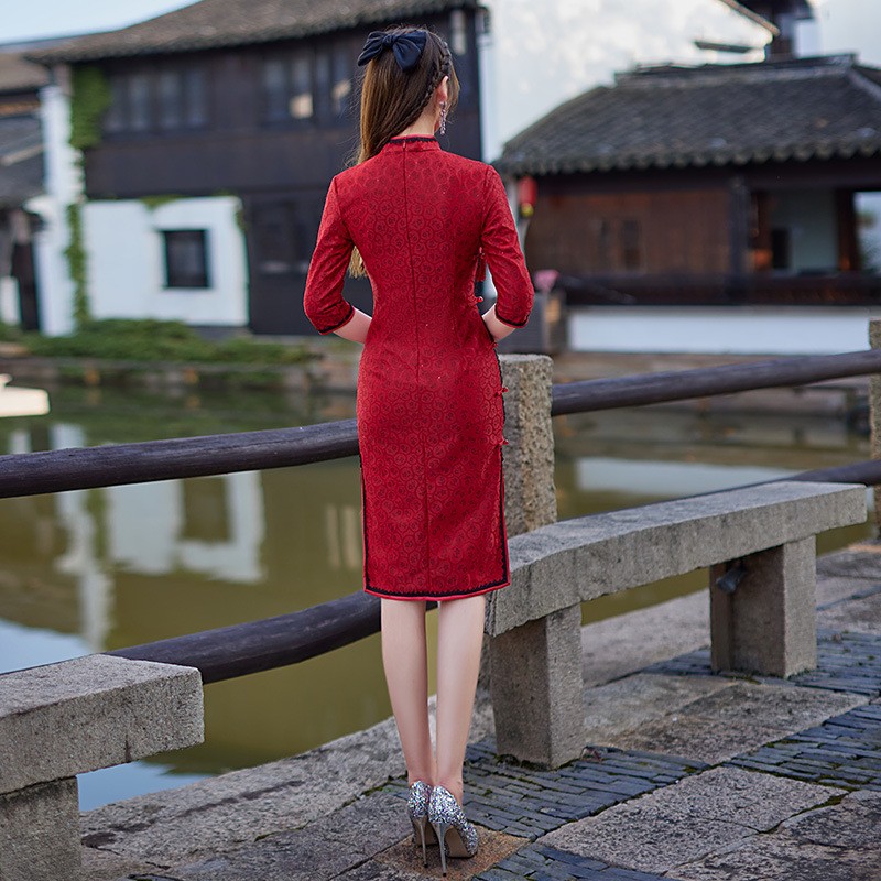 Suzhou 3/4 sleeve Lace Maroon Midi Cheongsam